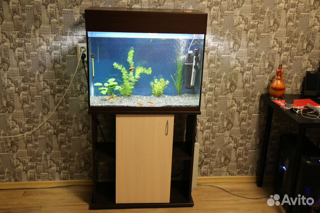 Аквариум 100л. с тумбой