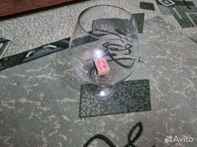 Большая рюмка аквариум